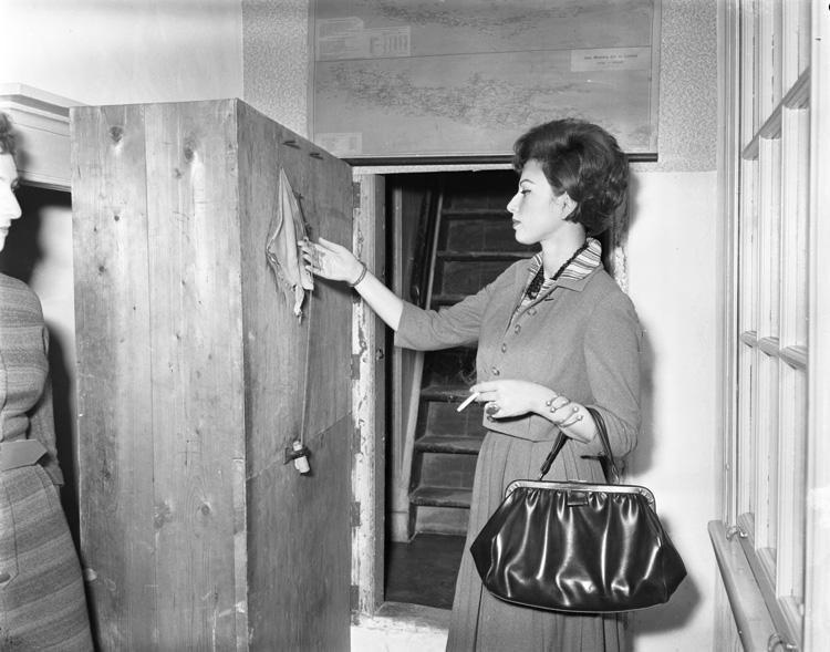 Anna Franková – príbeh dievčaťa, ktoré si iba písalo denník